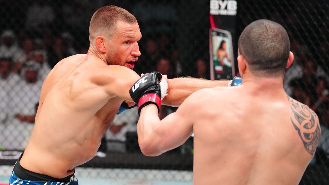 UFC Abu Dhabi: De Ridder Sorprende a Whittaker, Yan Revive y Magomedov ...