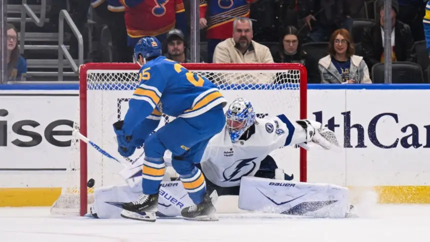 Blues frenan racha de Lightning: Kyrou decide en shoot-out, 3-2 ...